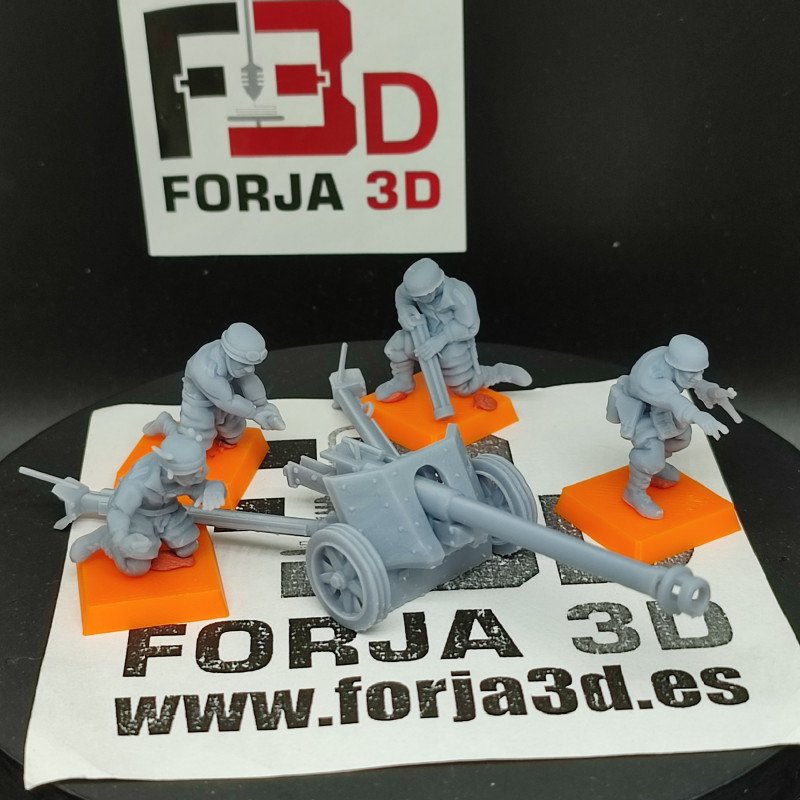 crew members Fallschirmjäger Pak 40